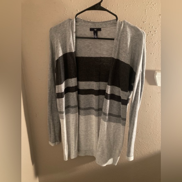 GAP | Sweaters | Gap Light Grey And Charcoal Gray Color Block Long ...